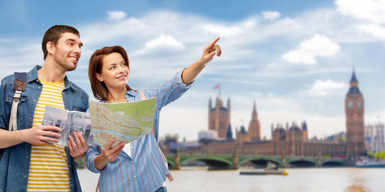 Tourists in London with Big Ben in the background