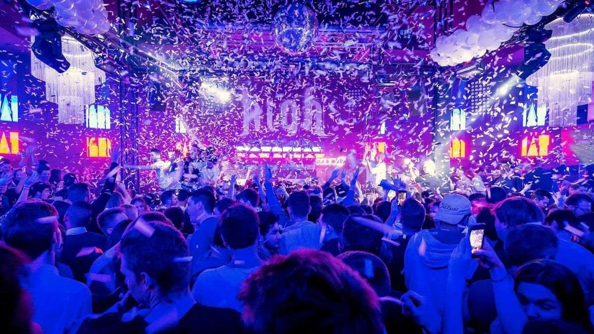 Top 7 Boites de Nuit à Nice | Où Sortir ? - by cozycozy.com
