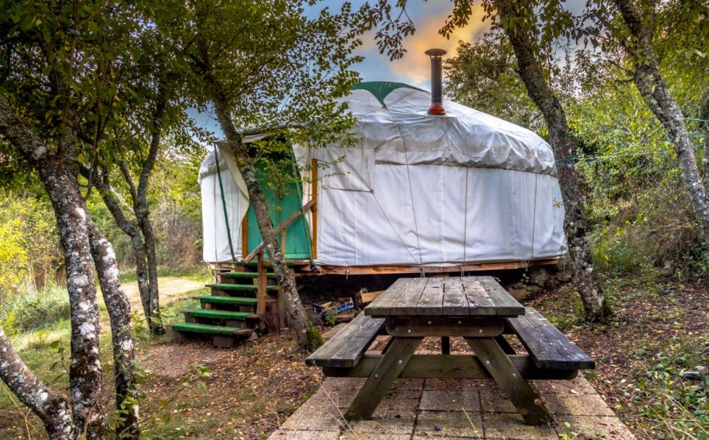 5 campings insolites en région PACA propices au déconfinement